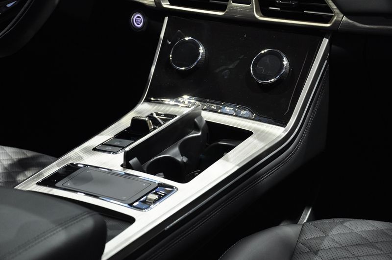 EXEED星途发布M3X火星架构 两款新车开启预售