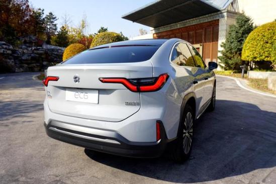 NOP领航辅助驾驶功能强大！抢先试驾蔚来EC6