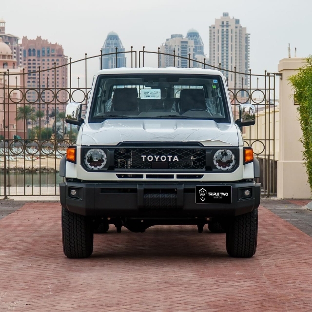 2024款丰田酷路泽LC76 2.8T 柴油 中东现车 港口最低价