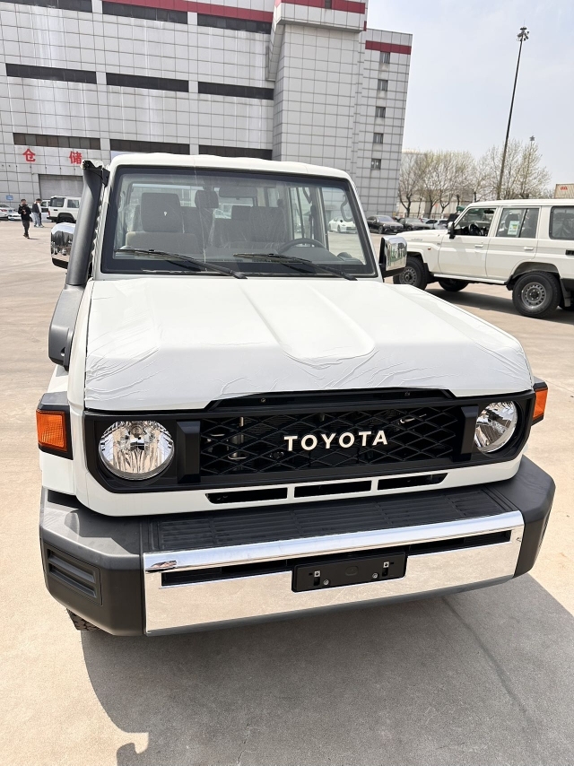 2025款丰田酷路泽LC76 2.8T 自动 柴油 分期乐享无忧